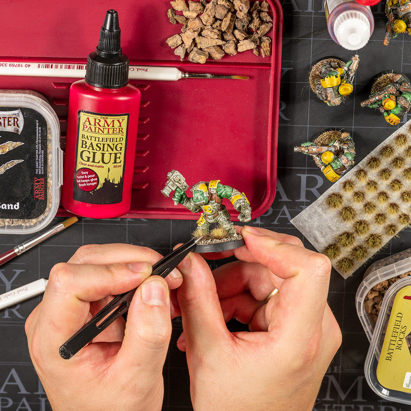 Finish the base and bind your army together - The Army Painter